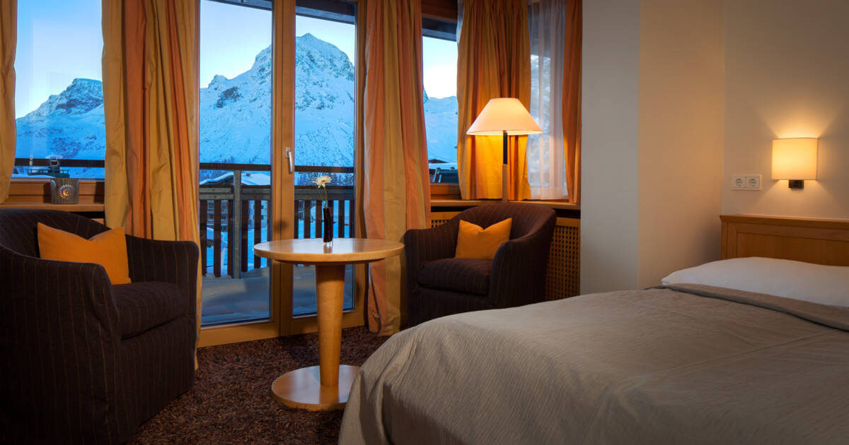 Hotel Murmeli Oberlech - i+R Industrie- und Gewerbebau - i+R